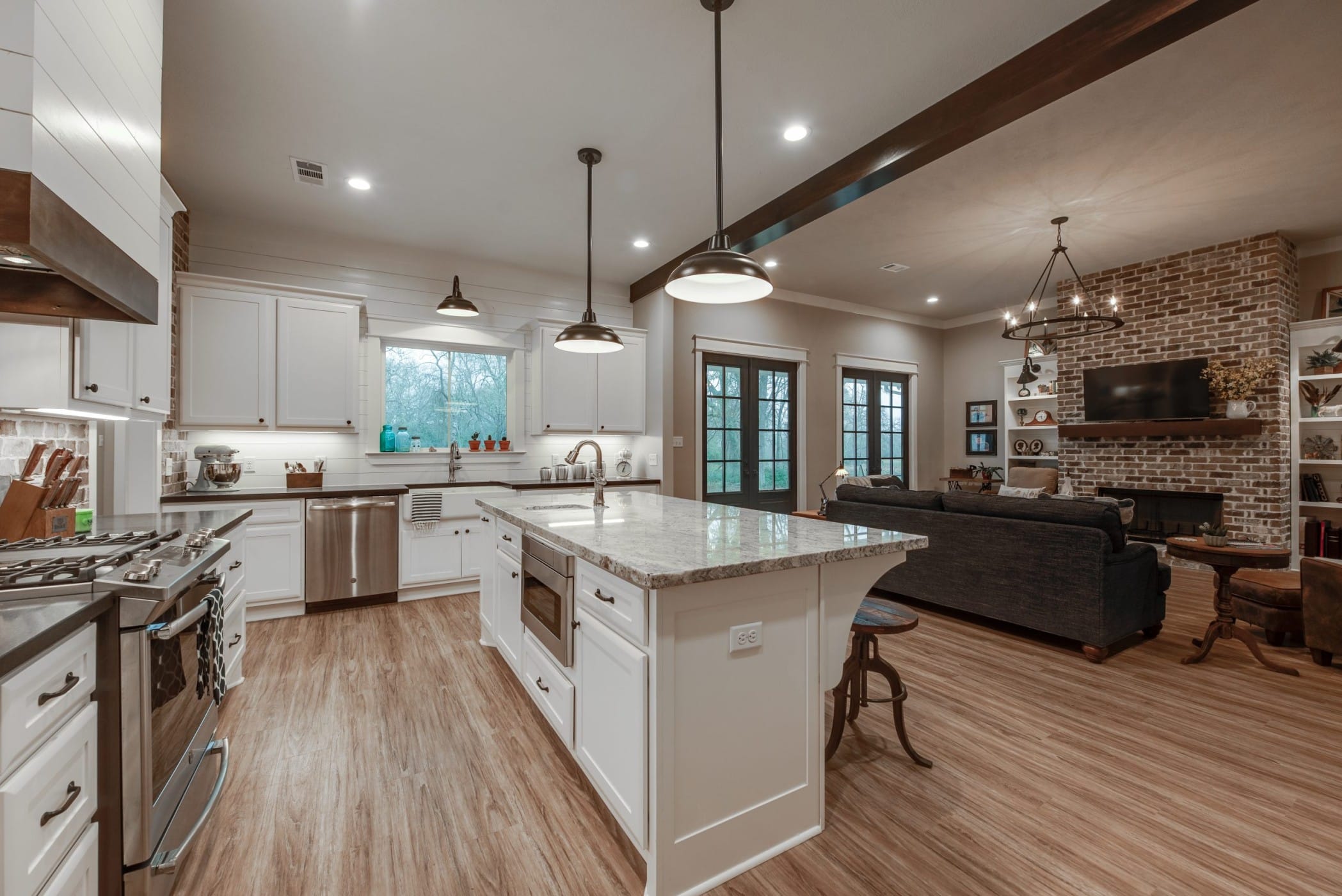 Kitchens - LaFollette Custom Homes Bryan, Texas