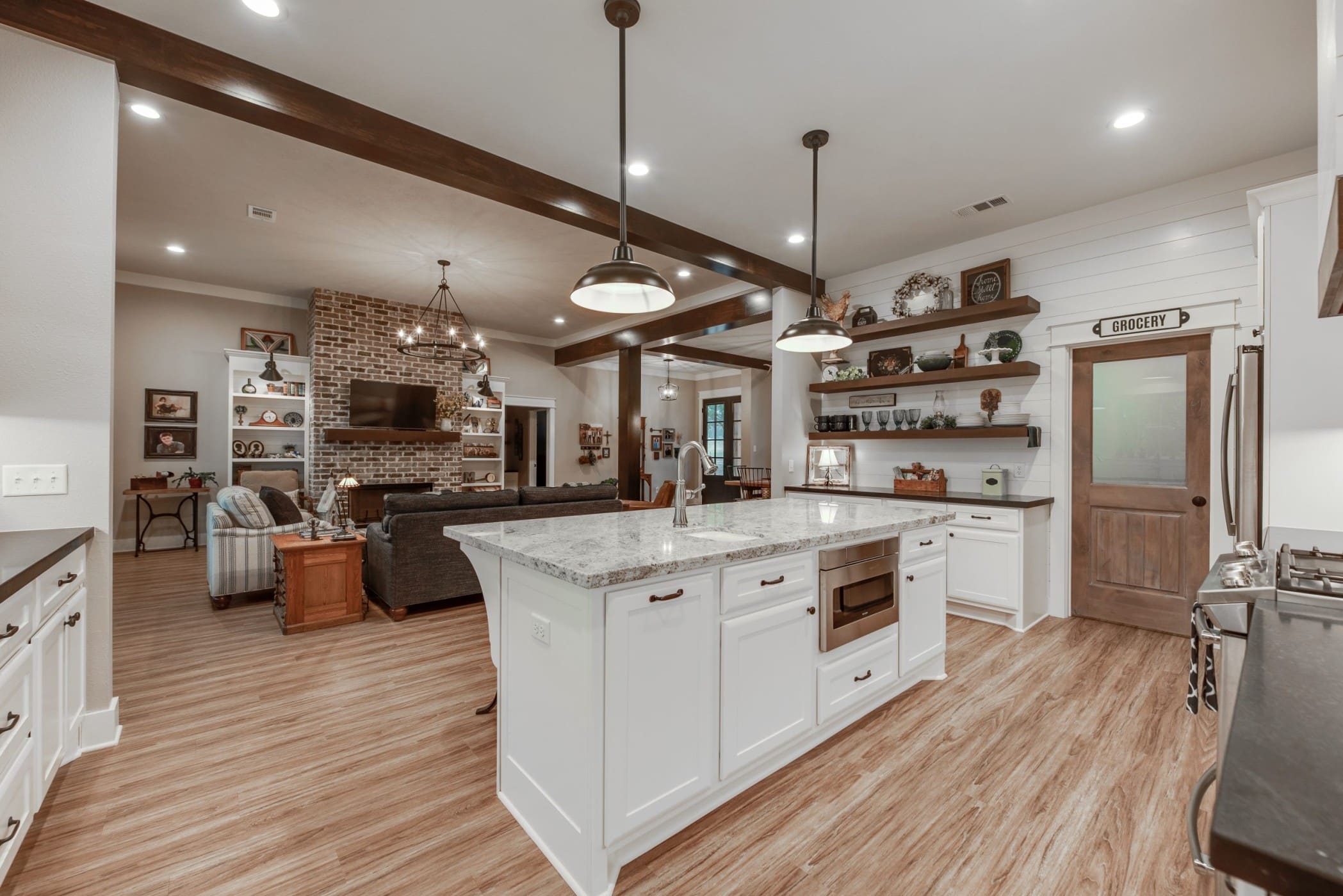 Kitchens - LaFollette Custom Homes Bryan, Texas