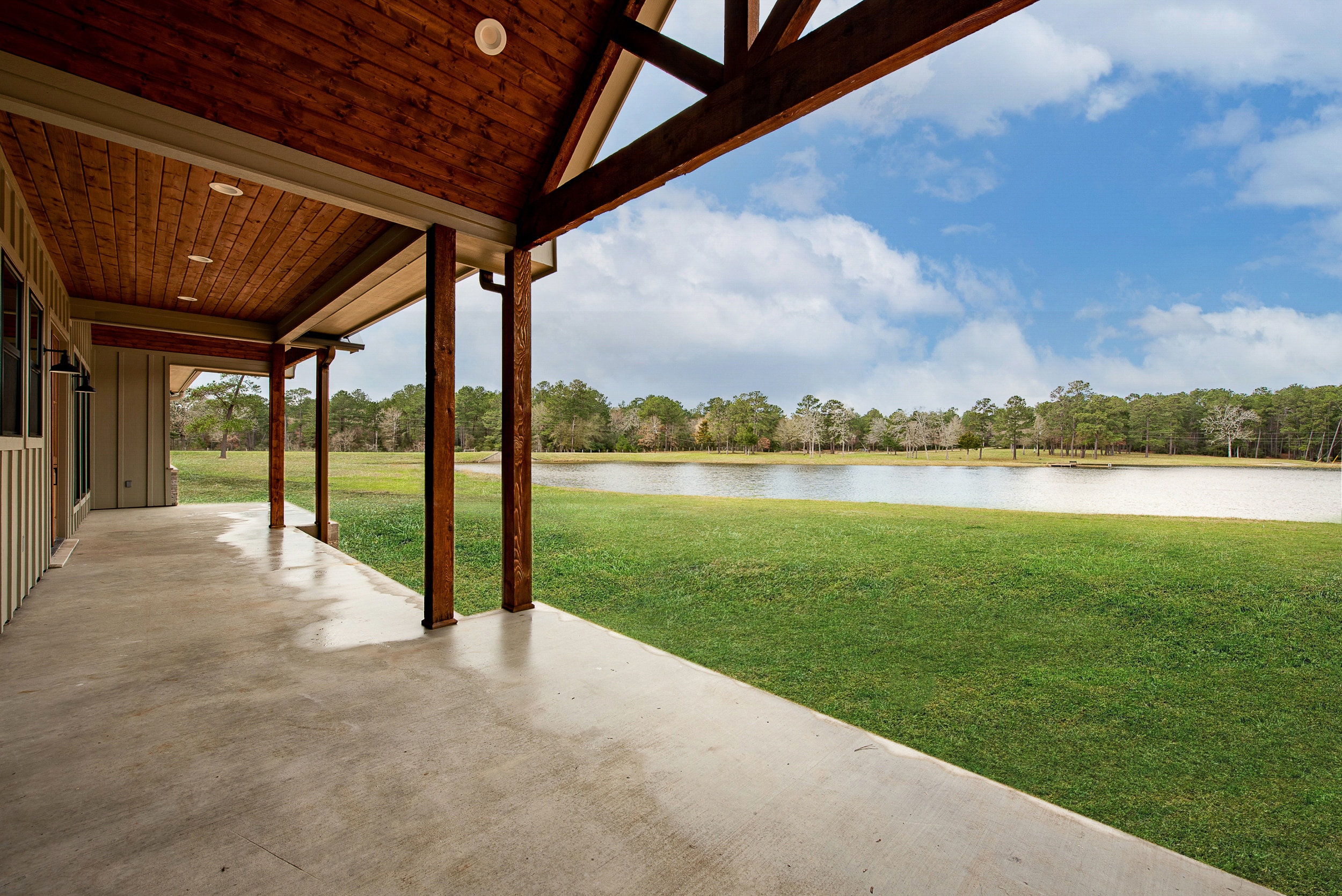 Outdoor Living - LaFollette Custom Homes Bryan, Texas